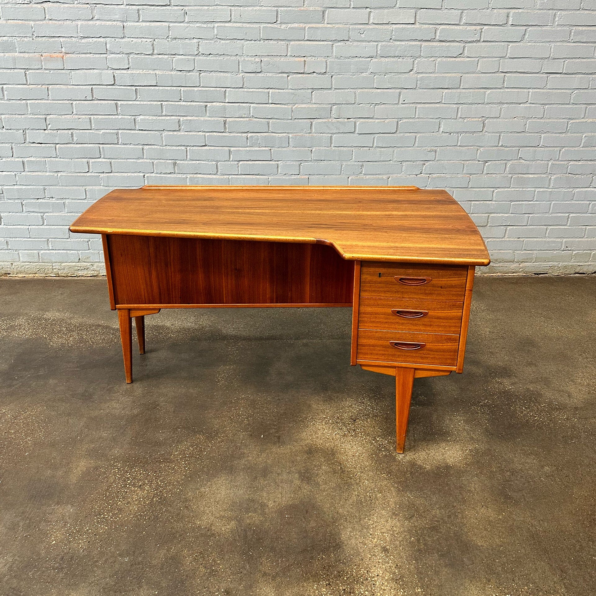 Teak Desk by Göran Strand for Lelangs Möbelfabrik – MidMod Decor